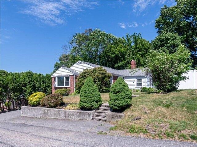 3 bedroom, Johnston RI 02919 104188375