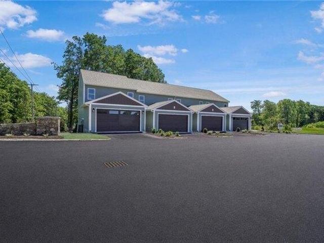 3 bedroom, Johnston RI 02919 104652475
