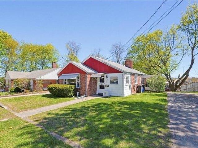 3 bedroom, Johnston RI 02919 104653757