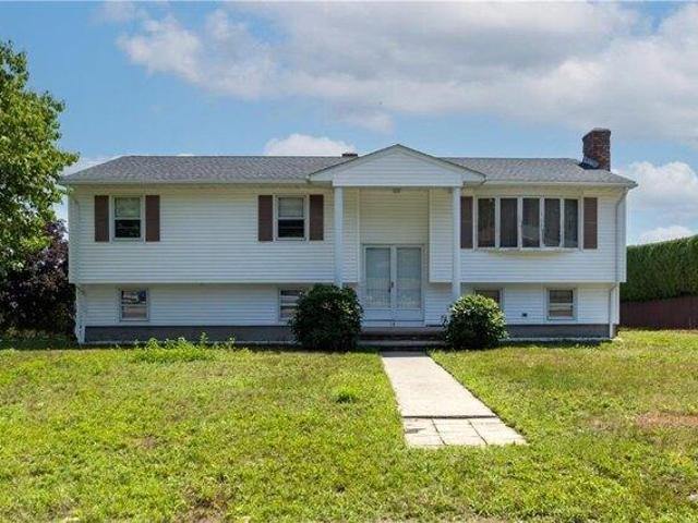 3 bedroom, Johnston RI 02919 105125726