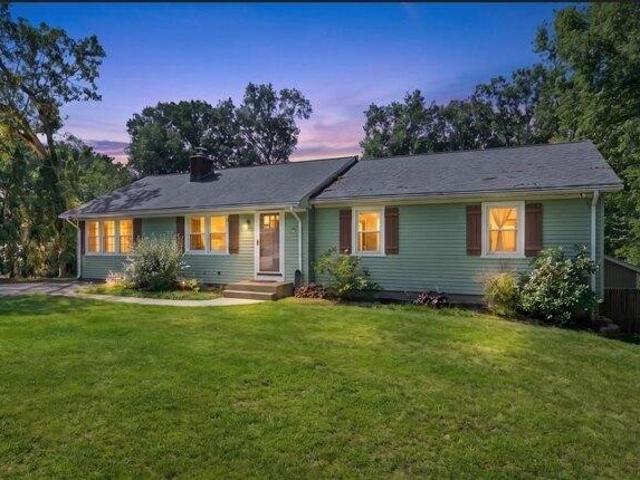 3 bedroom, Johnston RI 02919 105123419