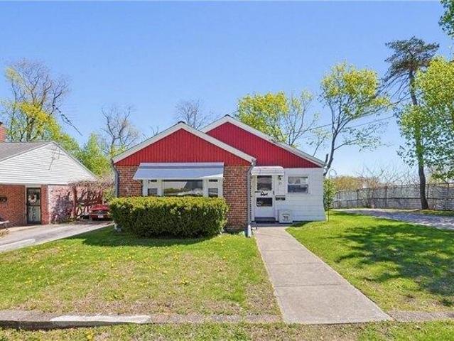 3 bedroom, Johnston RI 02919 LS102724417