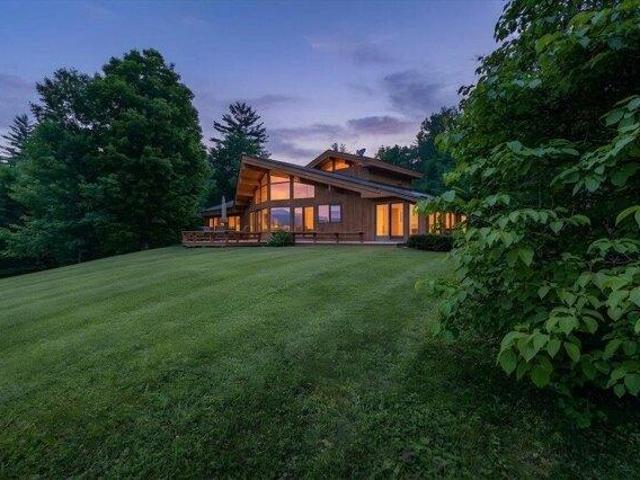 3 bedroom, Johnson VT 05656 105157453
