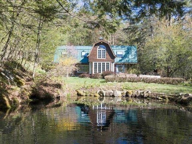 3 bedroom, Jamaica VT 05343 102584255