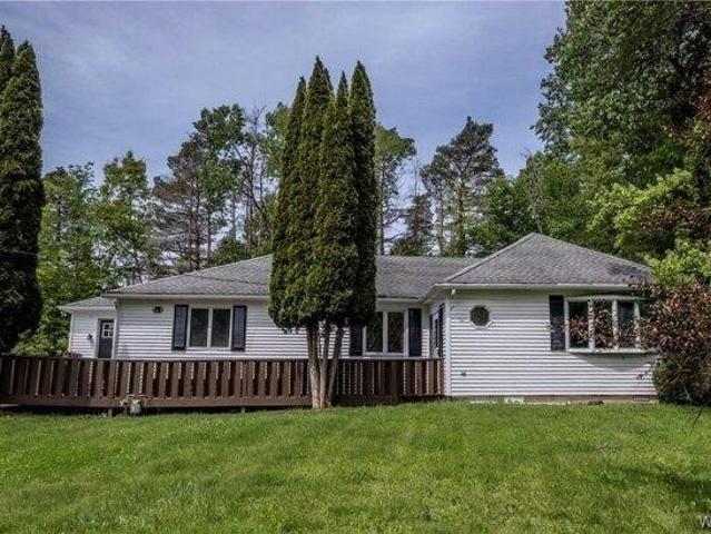3 bedroom, Jamestown NY 14701 103604433