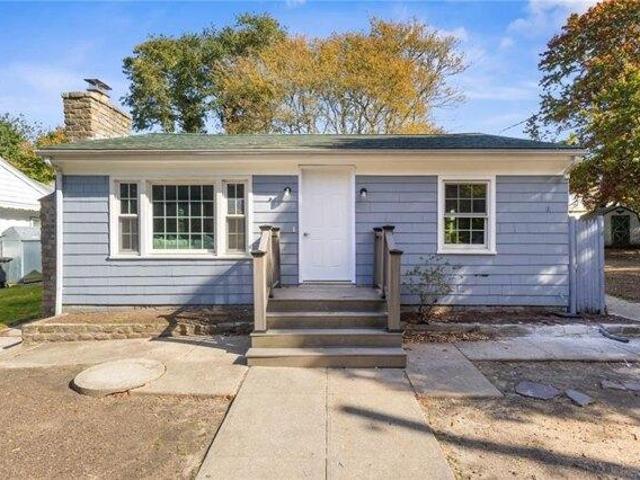 3 bedroom, Jamestown RI 02835 102528454