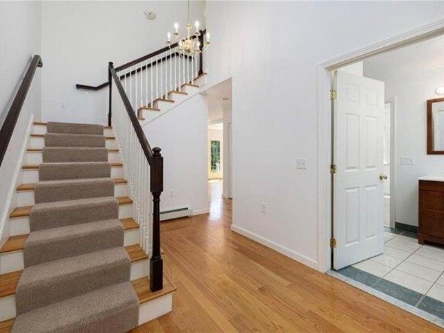 3 bedroom, Jamestown RI 02835 105159060