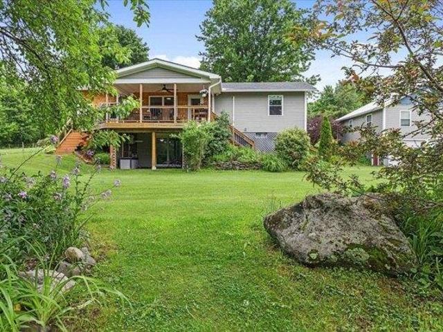 3 bedroom, Jericho VT 05465 104688355