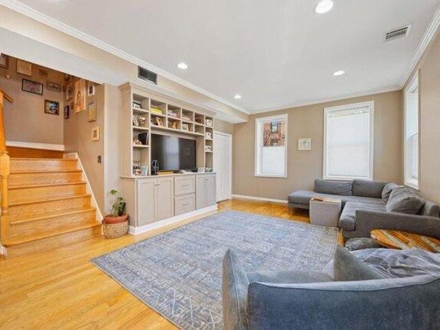 3 bedroom, Jersey City NJ 07302 LS102282365
