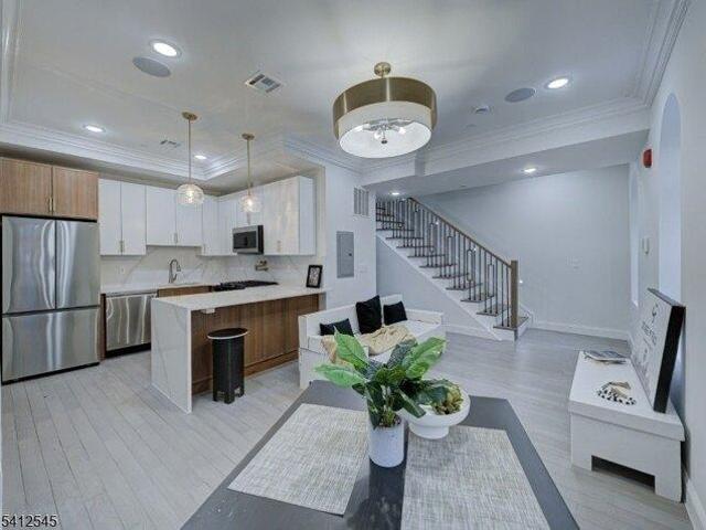 3 bedroom, Jersey City NJ 07304 102258732