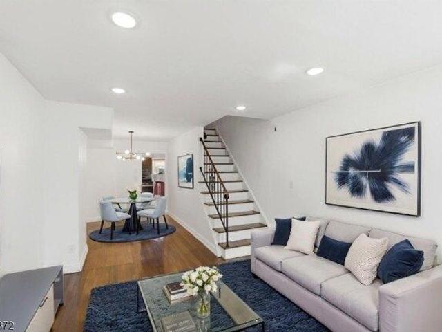3 bedroom, Jersey City NJ 07305 104686911