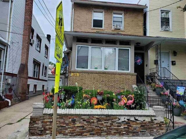 3 bedroom, Jersey City NJ 07305 LS101801830