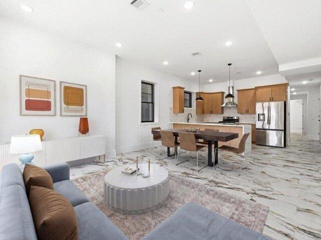 3 bedroom, Jersey City NJ 07306 104375403