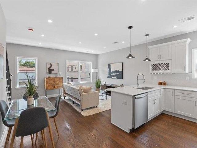 3 bedroom, Jersey City NJ 07306 102761522