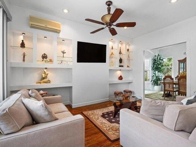 3 bedroom, Jersey City NJ 07306 LS101798824