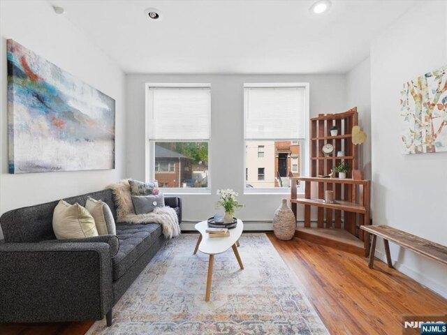 3 bedroom, Jersey City NJ 07306 LS101801907
