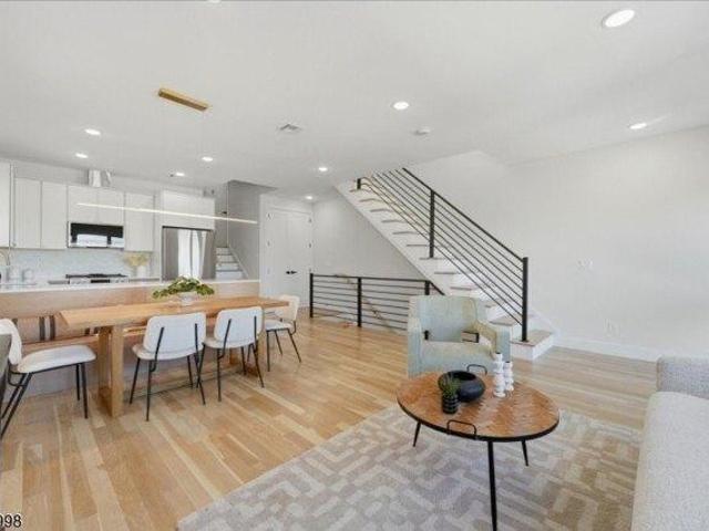 3 bedroom, Jersey City NJ 07307 104604018