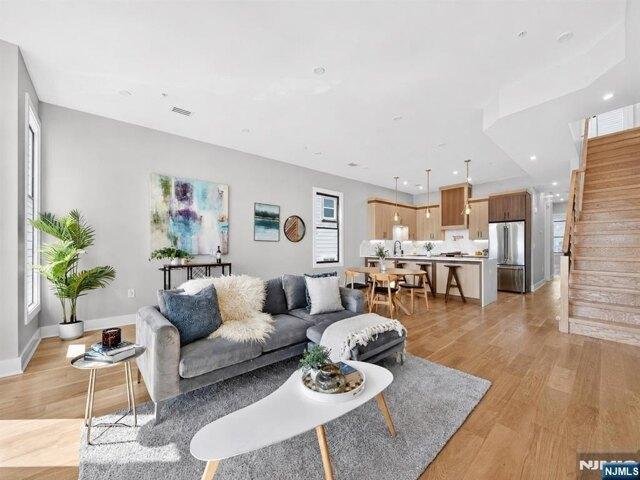 3 bedroom, Jersey City NJ 07307 104833180