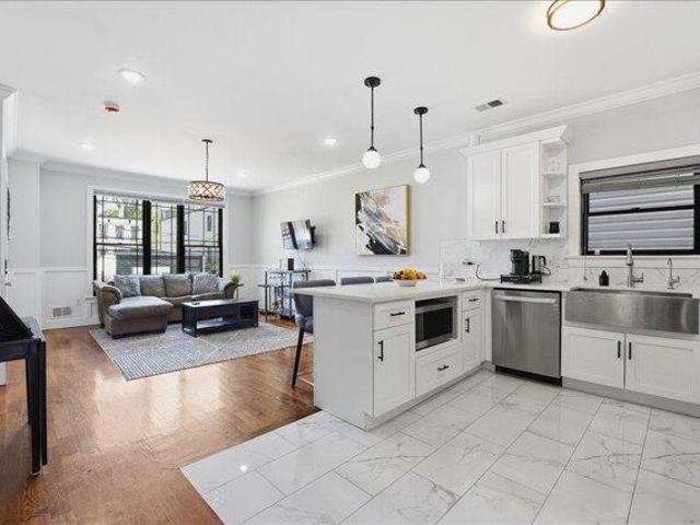 3 bedroom, Jersey City NJ 07307 104833950