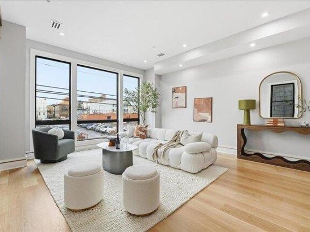 3 bedroom, Jersey City NJ 07307 LS101746597