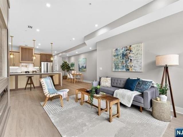 3 bedroom, Jersey City NJ 07307 LS102561560