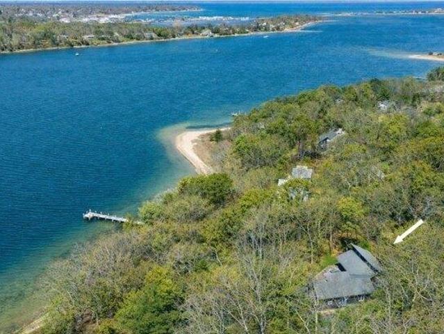 3 bedroom, Oak Bluffs MA 02557 103034994