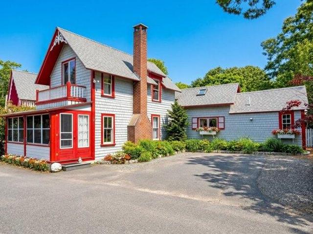 3 bedroom, Oak Bluffs MA 02557 104608223