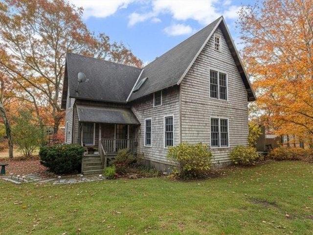 3 bedroom, Oak Bluffs MA 02557 LS102478486