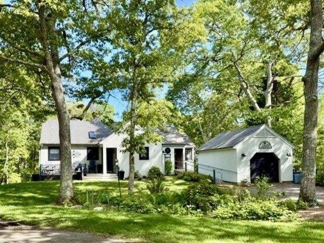 3 bedroom, Oak Bluffs MA 02557 LS103073765