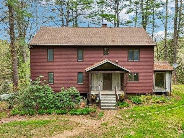 3 bedroom, Oakham MA 01068 105108165