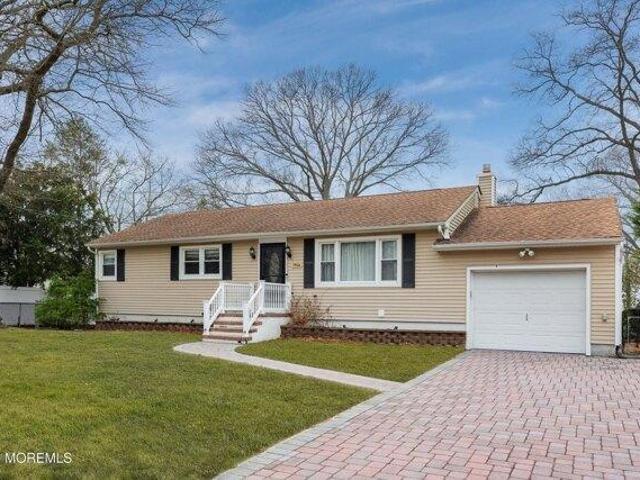 3 bedroom, Oakhurst NJ 07755 LS101800419
