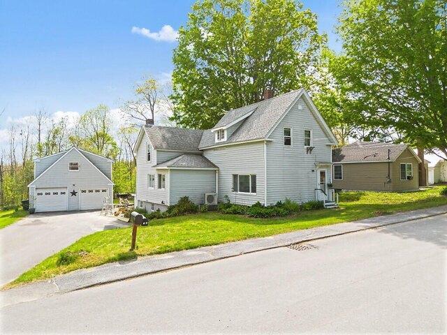3 bedroom, Oakland ME 04963 102799807
