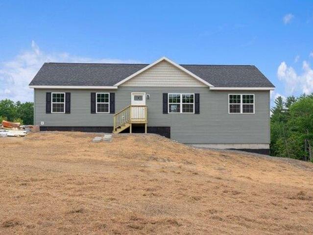 3 bedroom, Oakland ME 04963 105107471