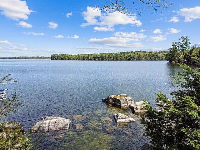 3 bedroom, Oakland ME 04963 LS103127426