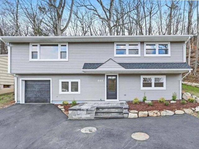 3 bedroom, Oakland NJ 07436 102254904