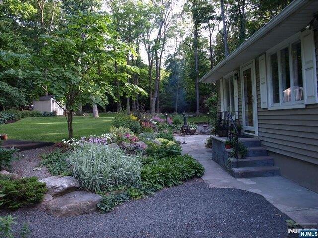 3 bedroom, Oakland NJ 07436 LS101658836