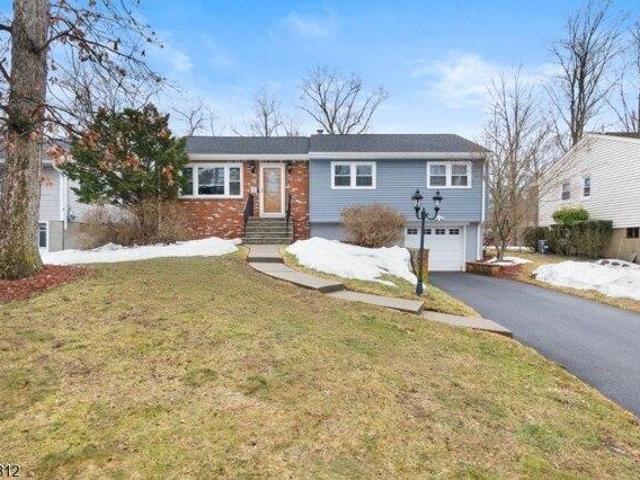 3 bedroom, Oakland NJ 07436 LS102284580