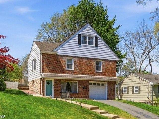 3 bedroom, Oakland NJ 07436 LS102775583