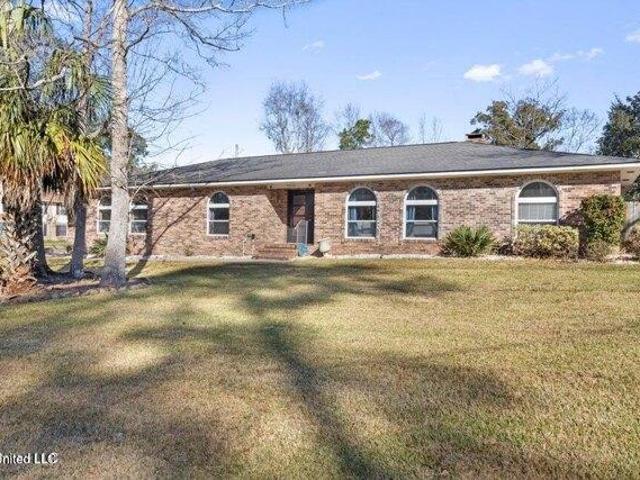 3 bedroom, Ocean Springs MS 39564 88908172