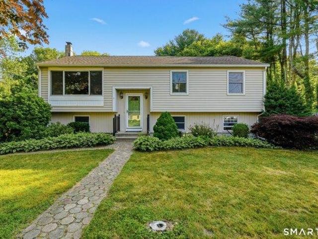 3 bedroom, Old Lyme CT 06371 104480301