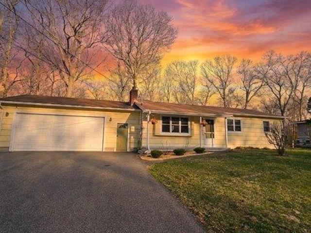 3 bedroom, Old Saybrook CT 06475 102777112