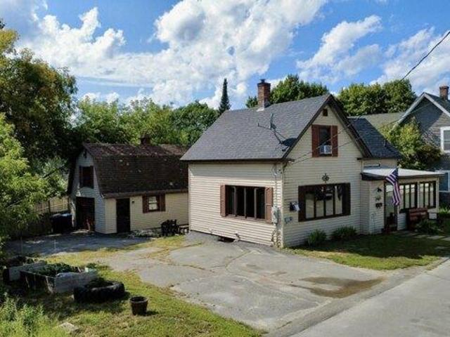 3 bedroom, Old Town ME 04468 105206287