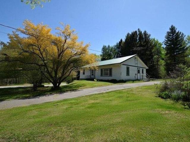 3 bedroom, Old Town ME 04468 102729185