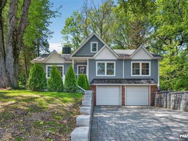 3 bedroom, Oradell NJ 07649 102314081
