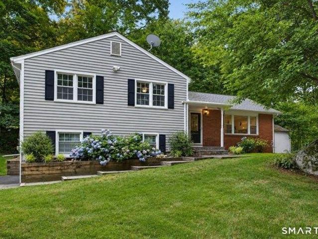 3 bedroom, Orange CT 06477 105173280