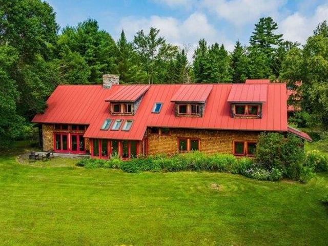 3 bedroom, Orford NH 03777 102343718