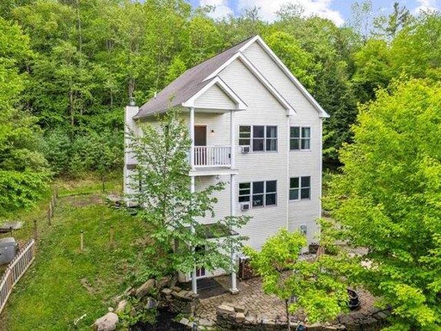 3 bedroom, Orford NH 03777 103073056
