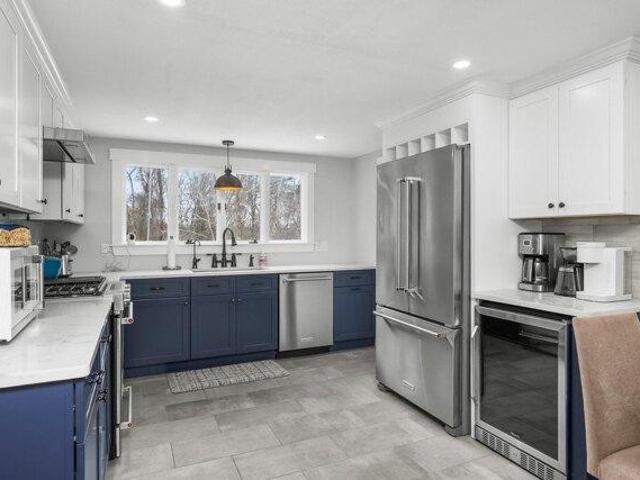 3 bedroom, Orleans MA 02653 LS102634344