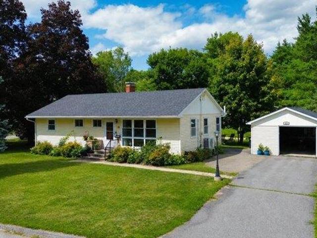 3 bedroom, Orono ME 04473 104852204
