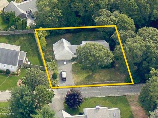 3 bedroom, Osterville MA 02655 104232771